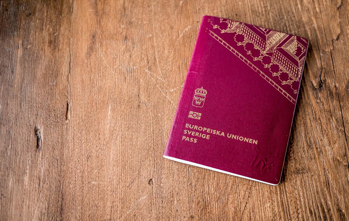 Långa kötider för att förnya pass – passtider säljs på nätet - Vagabond